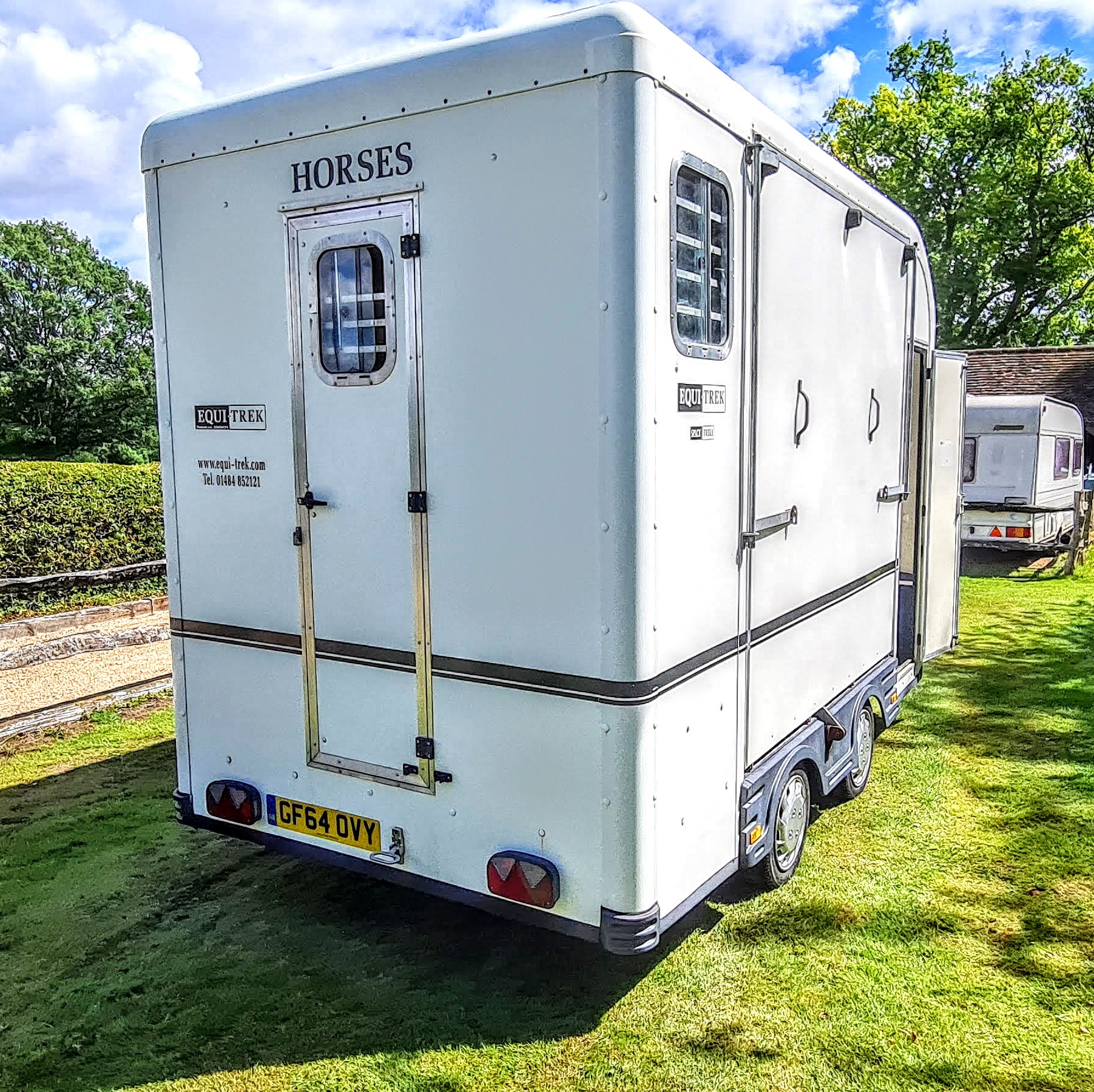 Equi-Trek Two Stall Space Treka 'L' Model For Sale - Equihunter